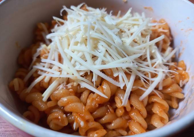 Resep Pasta Makaroni saos bolognese oleh siti nuraeni - Cookpad