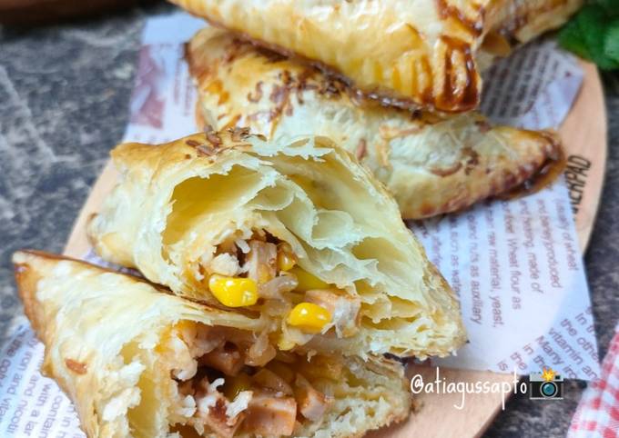Resep Strudel Sosis Keju (854) oleh Ati Agus Sapto (Mom's Firza) - Cookpad