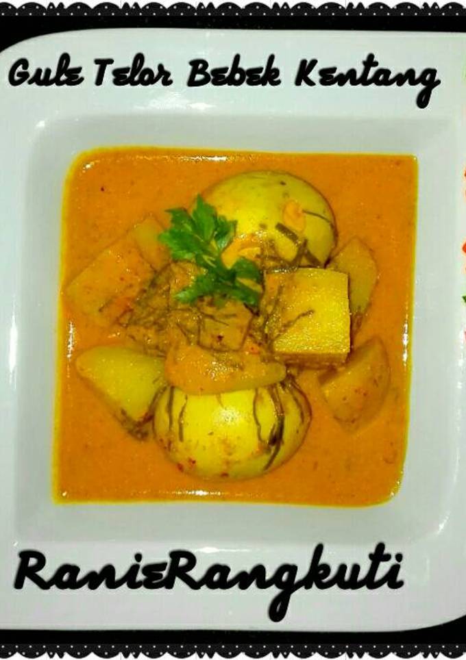 Resep 03. Gule Telor Bebek Kentang oleh Dapur Bu Anie - Cookpad