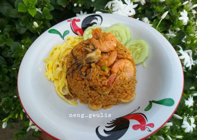 Resep Nasi Goreng SEAFOOD oleh Neng Geulis Sofyan - Cookpad
