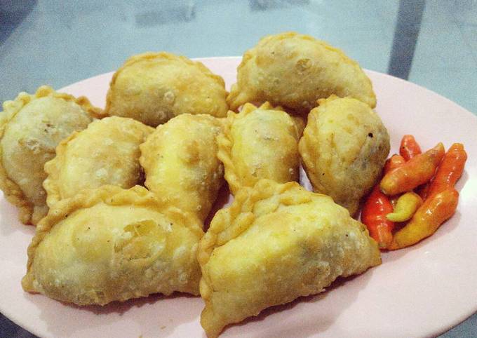 Resep Pastel isi sayuran oleh Veronika - Cookpad