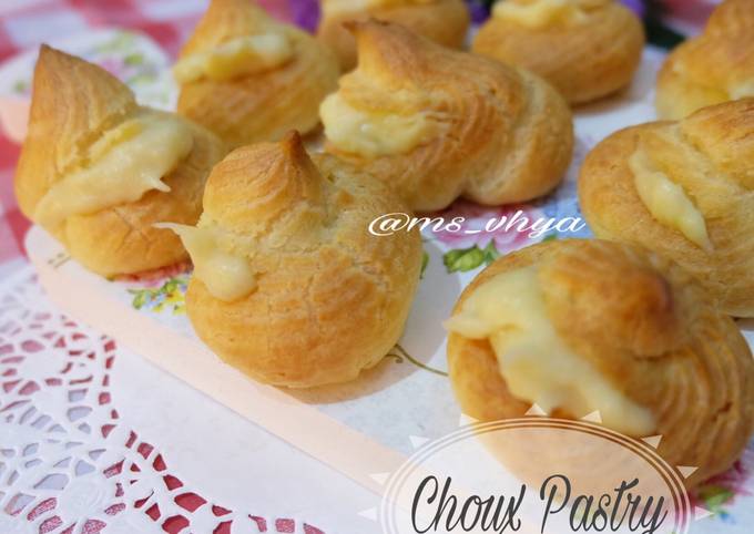Resep Choux pastry / cream puff / soes vla durian oleh vhyKitchen - Cookpad