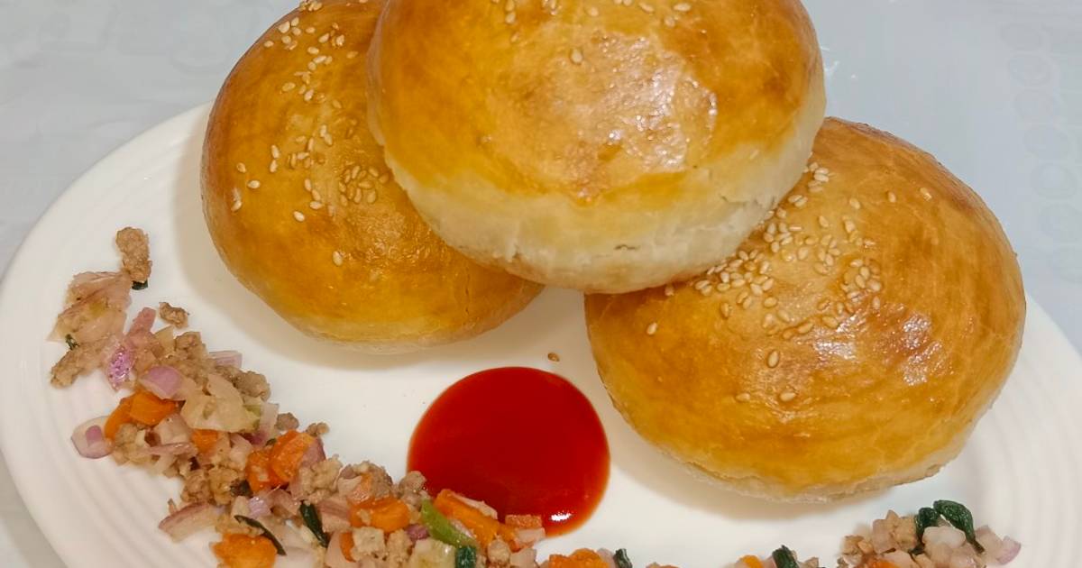 Mince and veg Buns Recipe by Cooking with. Sarwat Noor - Cookpad