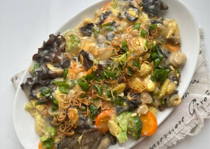 Resep Capcay Goreng Jamur Kuping oleh Rini Dwi Astuti - Cookpad