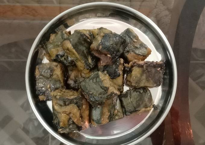 ALU (TARO LEAVES) VADI Recipe by Adv. Vidya D. Umredkar - Cookpad