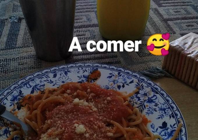 Fideos con tuco Receta de Maite Aguilera- Cookpad