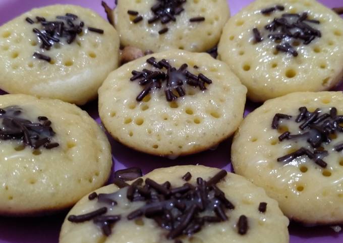 Resep Kue cubit (takaran sendok) oleh Yolanda Sari - Cookpad