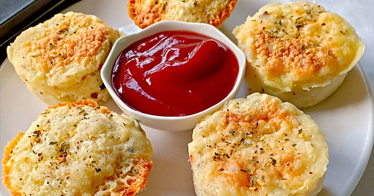 Cheesy veggies muffin scones Recipe by Bobly Rath - Cookpad