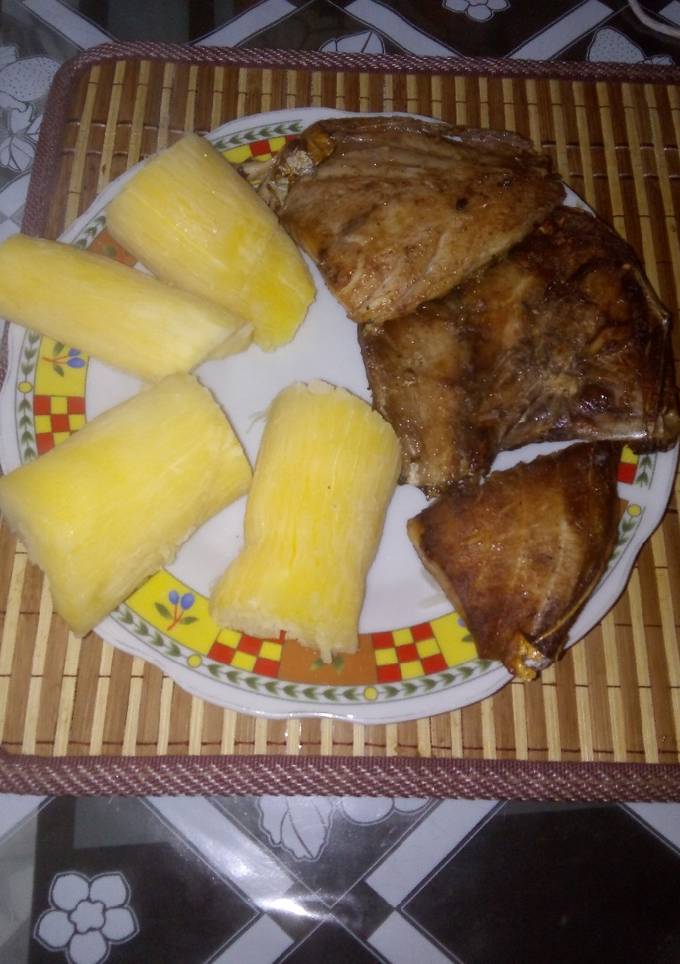 Pescado jurel con yuca Receta de Mercedes Huaman Flores- Cookpad
