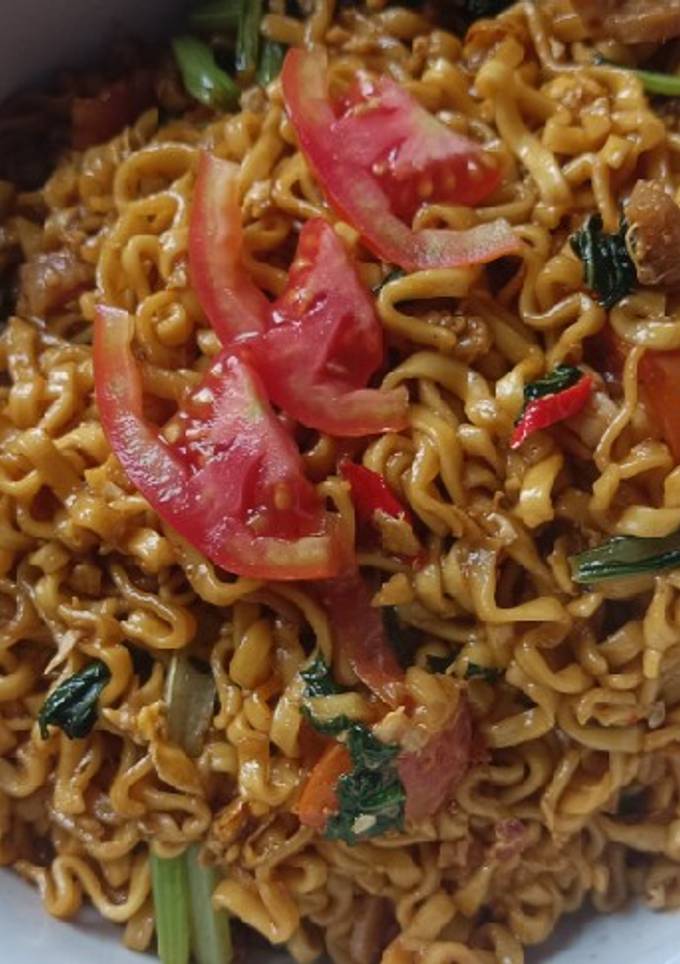 Resep Mie Goreng Simpel oleh Dapur Pitta - Cookpad