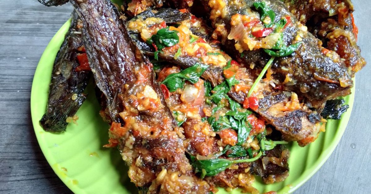 Resep Ikan Lele Bumbu Kemangi oleh Yuninilam Sari - Cookpad