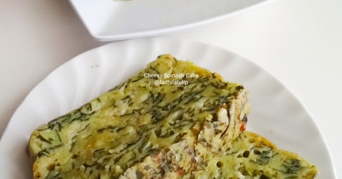 Resep Cheesy Spinach Cake (Bolu Bayam Keju) oleh @fadhilatulip - Cookpad