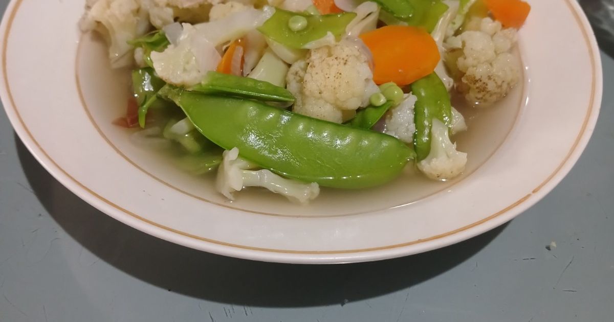 Resep Sayur Bening Brokoli, Wortel & Ercis oleh ni ketut suriasih - Cookpad