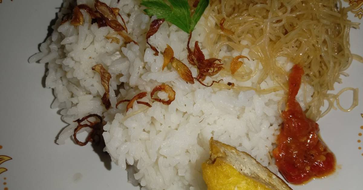 Resep Nasi uduk rice cooker oleh winda aninandya lubis - Cookpad