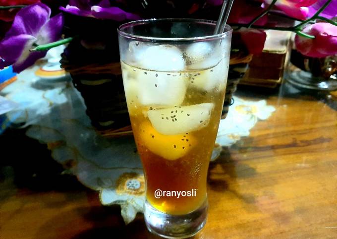 Resep 25. Iced lychee tea with chia seed (low budget 😝) oleh Rani - Cookpad