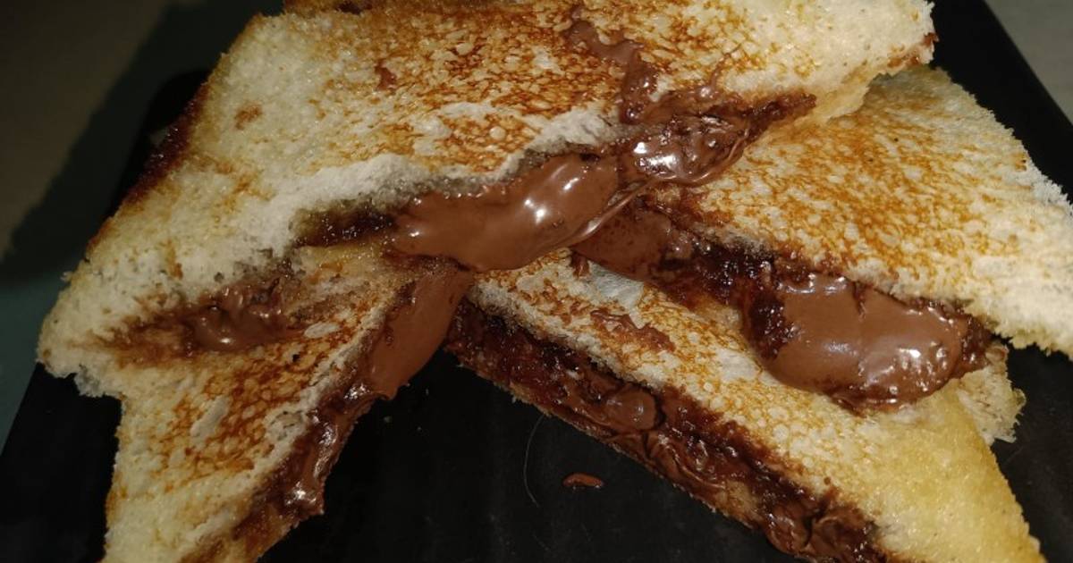 Chocolate Sandwich Recipe by Chef Tripti Saxena - Cookpad
