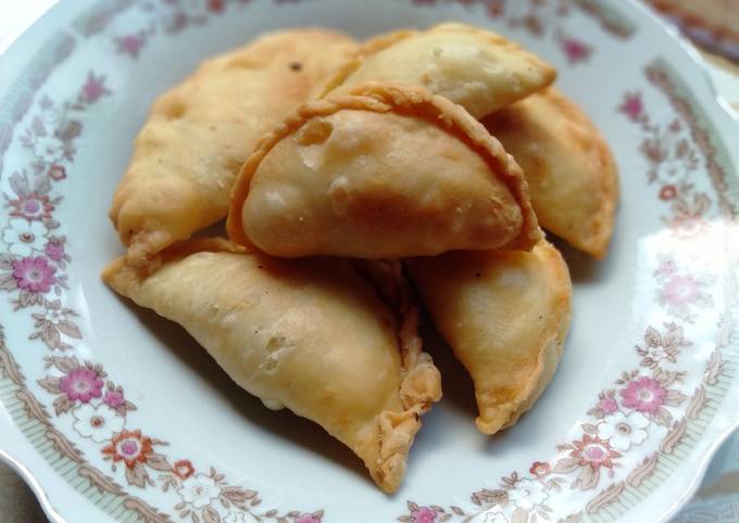 Resep Pastel Renyah oleh naili rahmawati - Cookpad