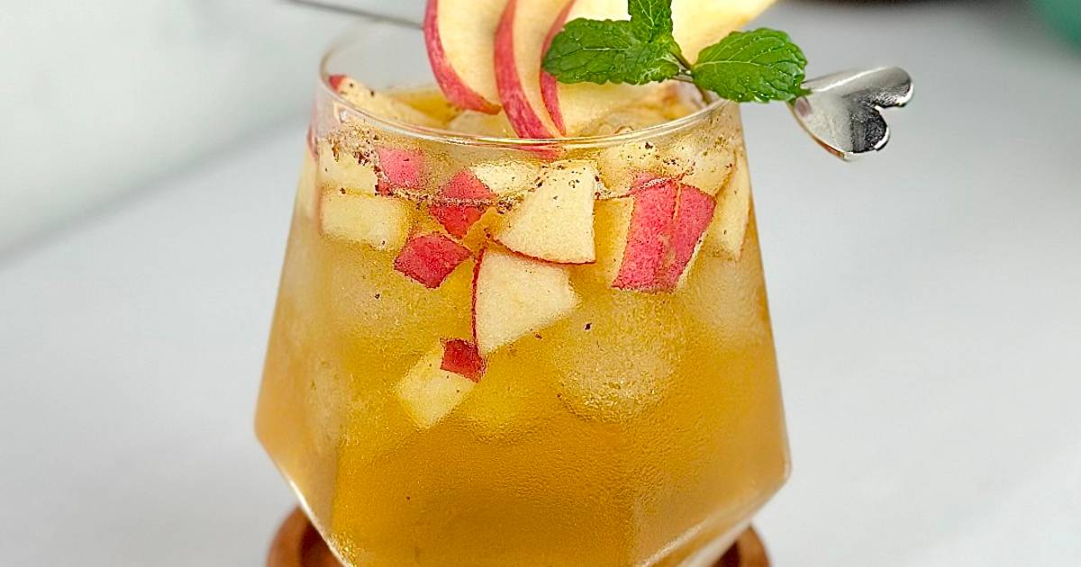 Resep Apple Cinnamon Green Tea 🍵 oleh Febriyana | IG: @febbriyana - Cookpad