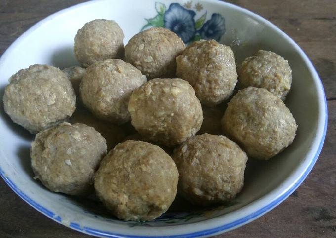 Resep Bola bola daging sapi oleh Yuli Arifayani - Cookpad
