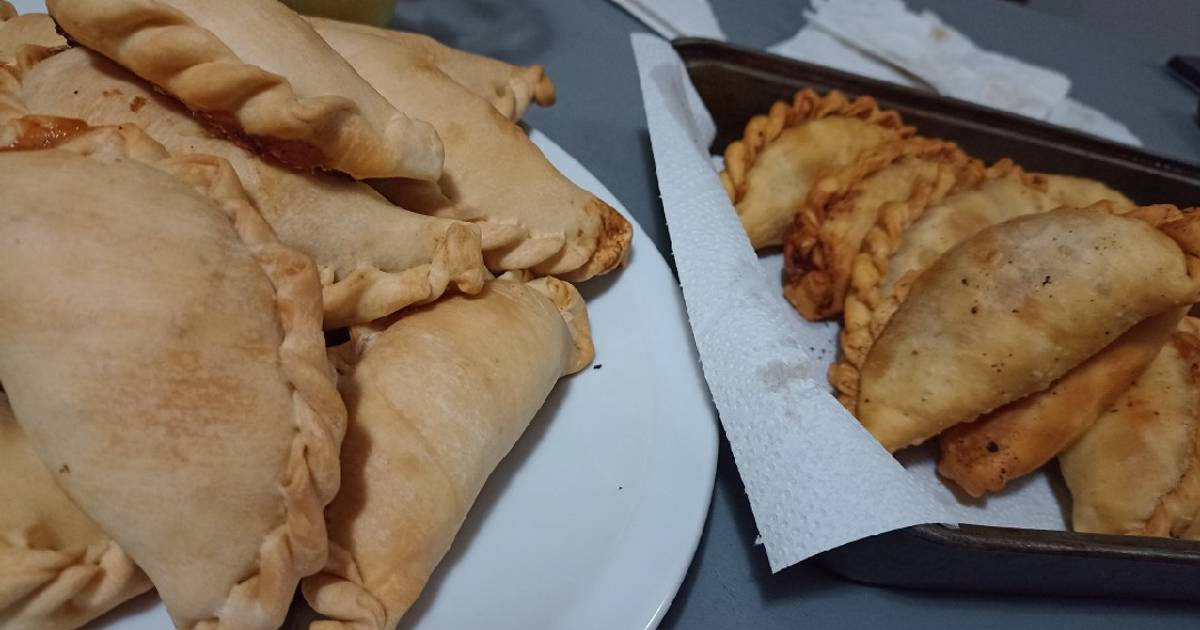 Empanadas cortada a cuchillo Receta de Fati Da Rocha- Cookpad