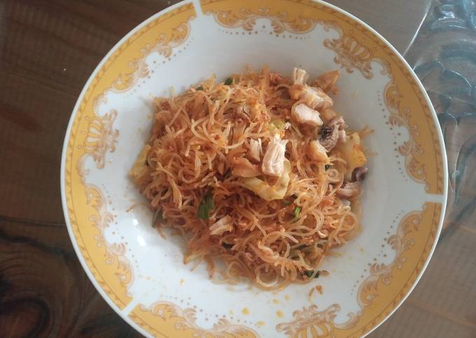 Resep Mie hun goreng sederhana oleh Jusniar Purba - Cookpad