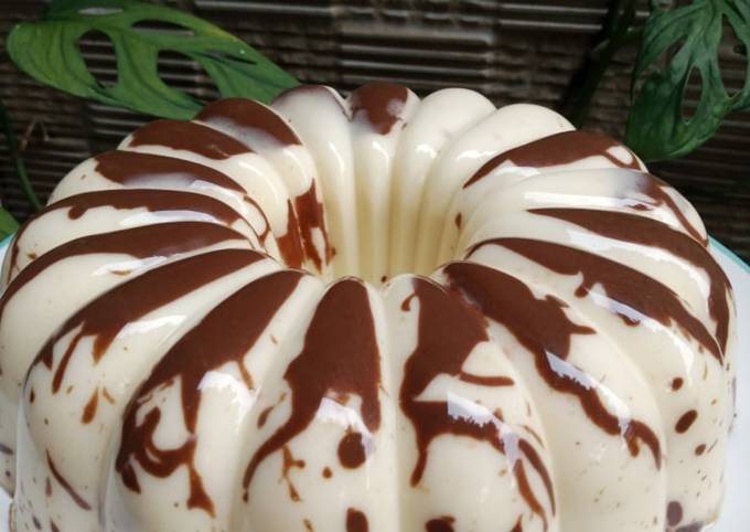 Resep Puding Marble Regal oleh Setya Rini - Cookpad