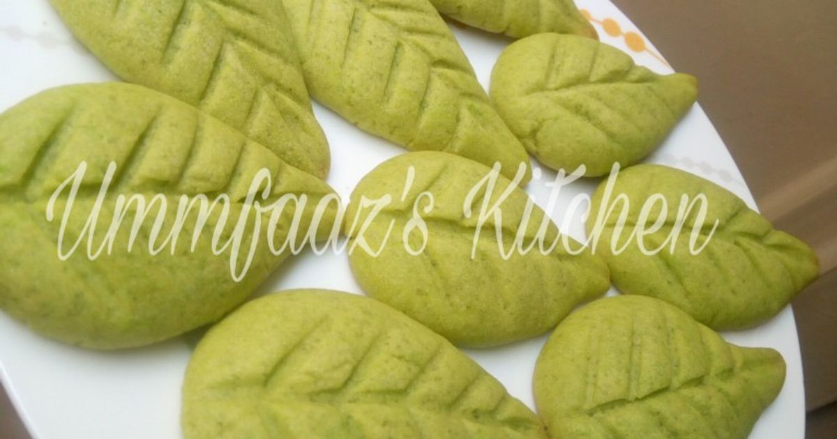 Leaf Shaped Cookies Recipe by Ummu Fa'az - Cookpad