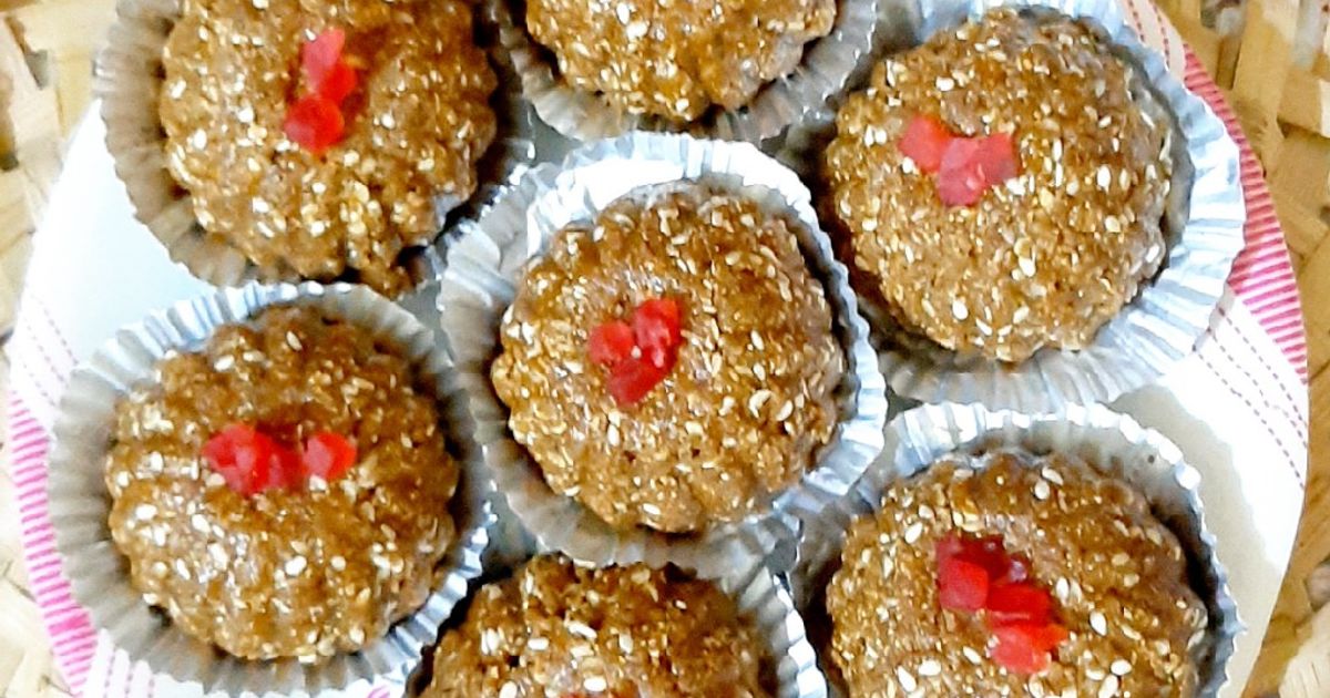 कर्नाटक स्पेशल तंबीट लाडू (Tambit Ladoo Recipe In Marathi) रेसिपी ...