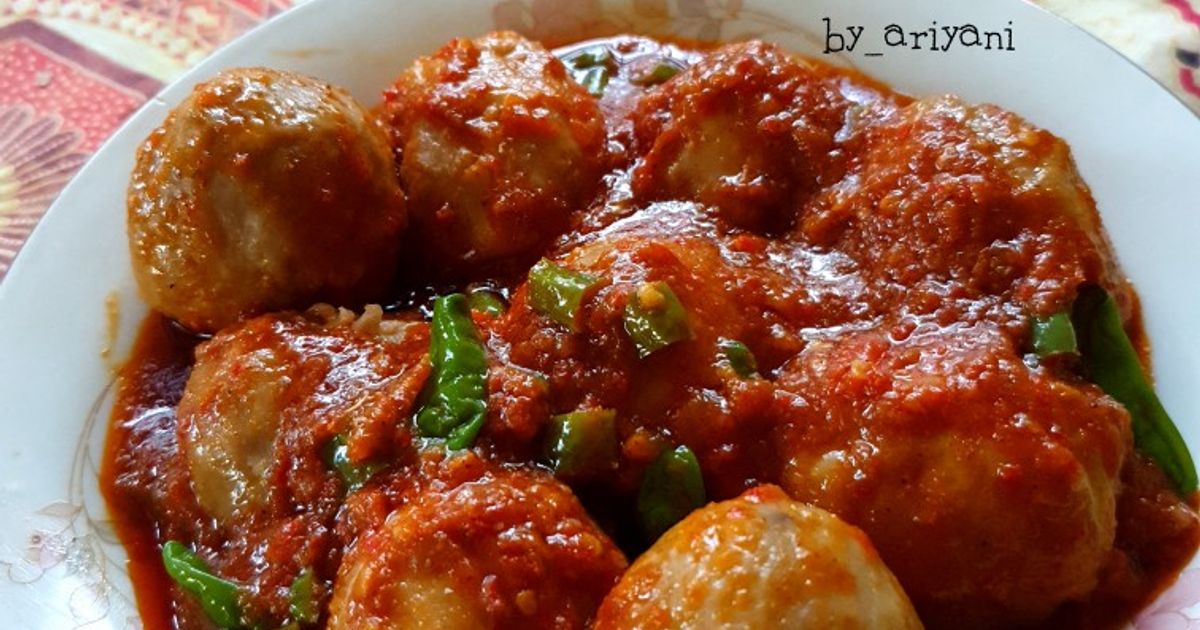 Resep Oseng Bakso Pedas oleh Ari Yani - Cookpad