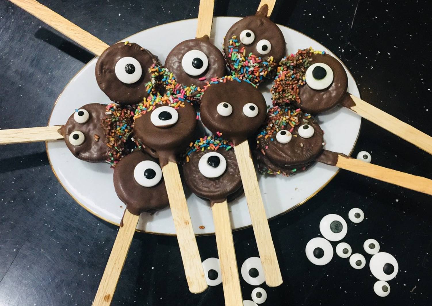 Resep Snack Monster oleh dessyoyl - Cookpad