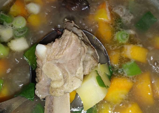 Resep Sup Iga Sapi oleh Laurene - Cookpad