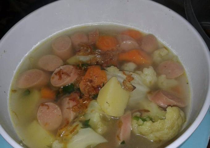 Resep Sayur Sop Sosis Ayam oleh Leni Ivani Agustiana - Cookpad