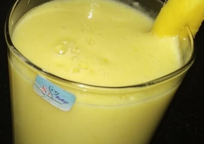 Mango shake Recipe by Shivani Varshney - Cookpad