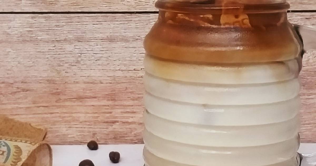 Resep Es Kopi Susu Regal oleh Mama Upay - Cookpad
