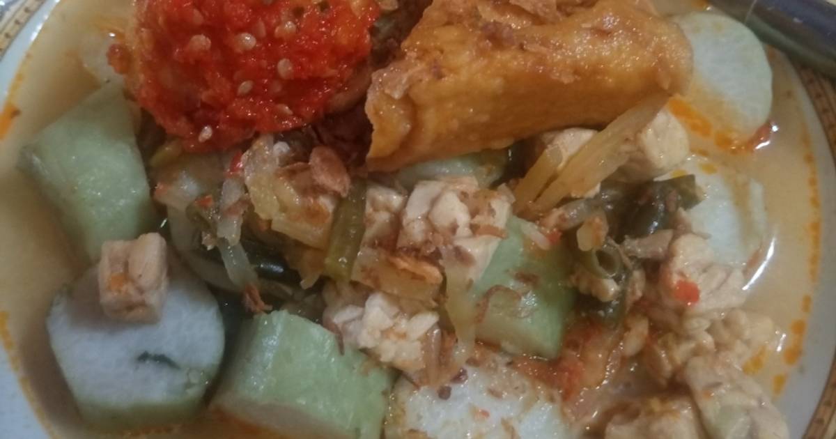 Resep Lontong sayur dengan kuah labu, tempe dan kacang panjang oleh ...