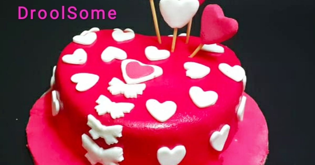 Fresh Cream Vanilla Fondant Cake Recipe by Vaish Foodie Love - Cookpad