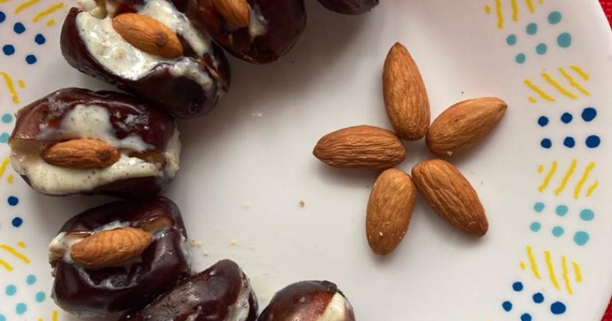 Stuffed Date with almonds Recipe by Sarosh Zeeshan - Cookpad