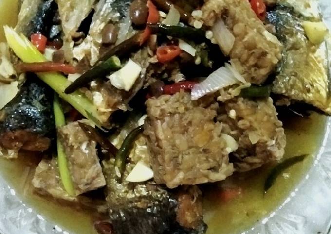 Resep Tauco Bandeng & Tempe oleh Windha Restidhini - Cookpad