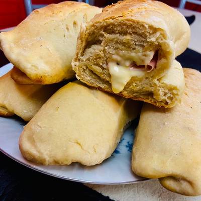 Pan relleno fácil y algo diferente para estas tarde lindas Receta de ...