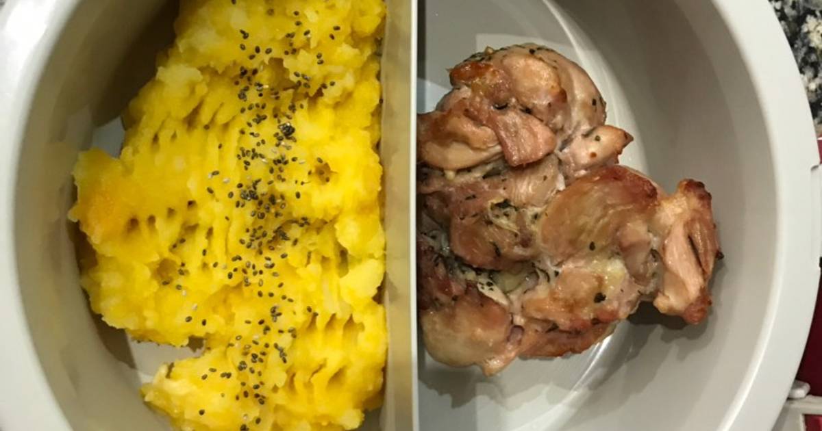 Pata Muslo rellena con Jamón, Queso y Morrón con guarnición de puré ...