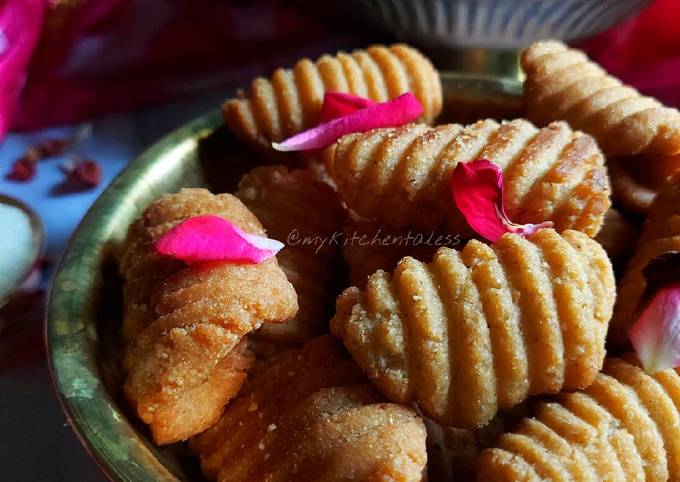Mendha singha/ Wheat flour biscuits Recipe by Sona Senapati - Cookpad