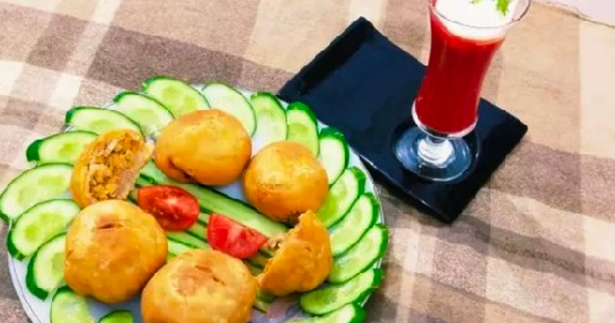 Smoky Chicken Kachori Recipe by Mahjabeen Sheikh - Cookpad