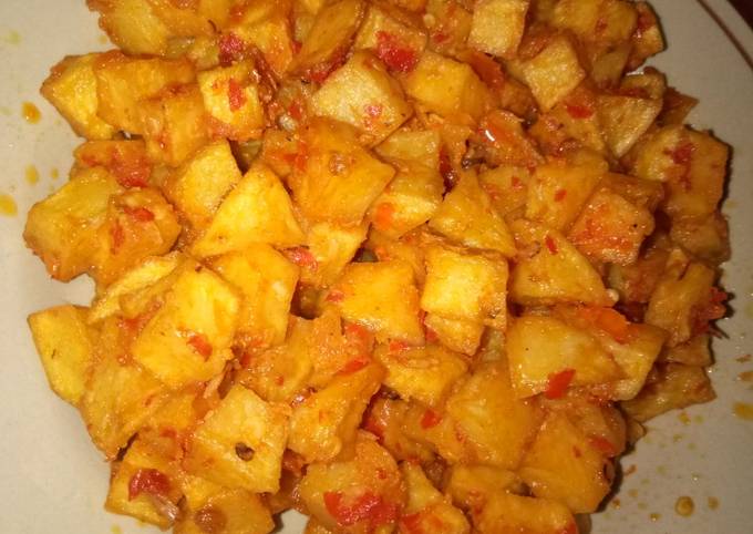 Resep Kentang balado simple oleh Nur apli Lailah Kiyano - Cookpad