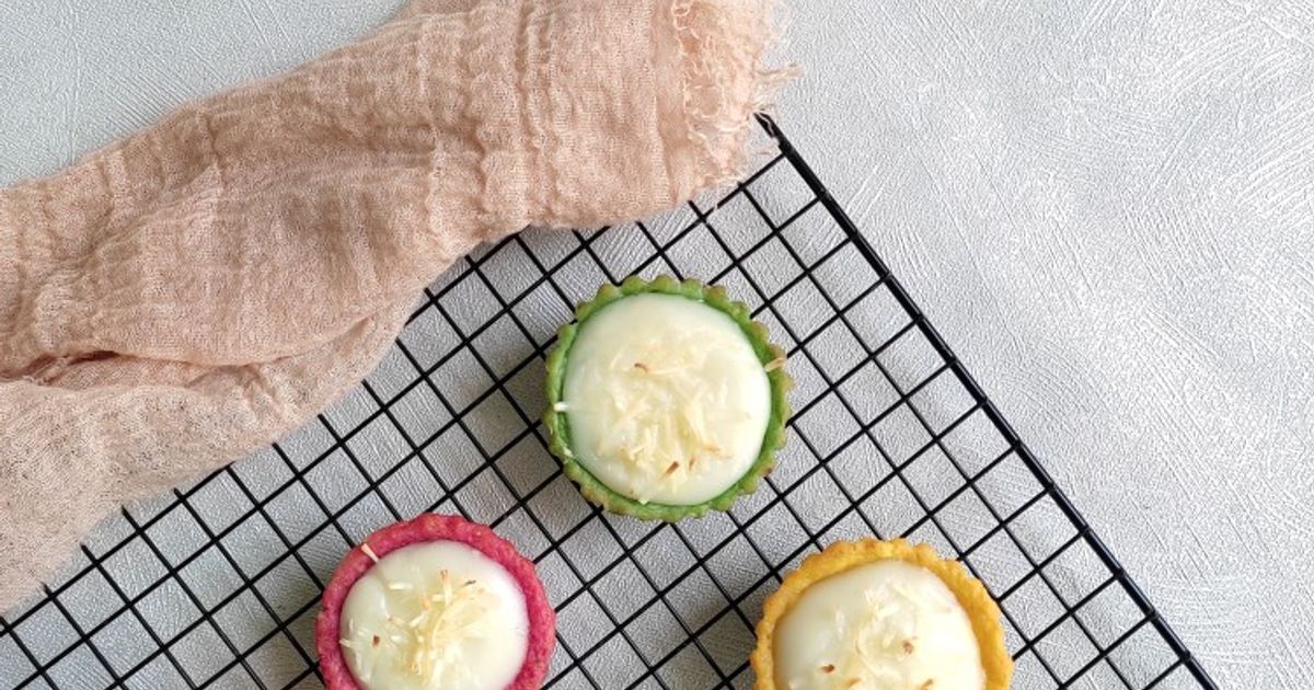 Resep Pie Singkong Vla Kelapa Muda oleh SiRa_UmmuTsa - Cookpad