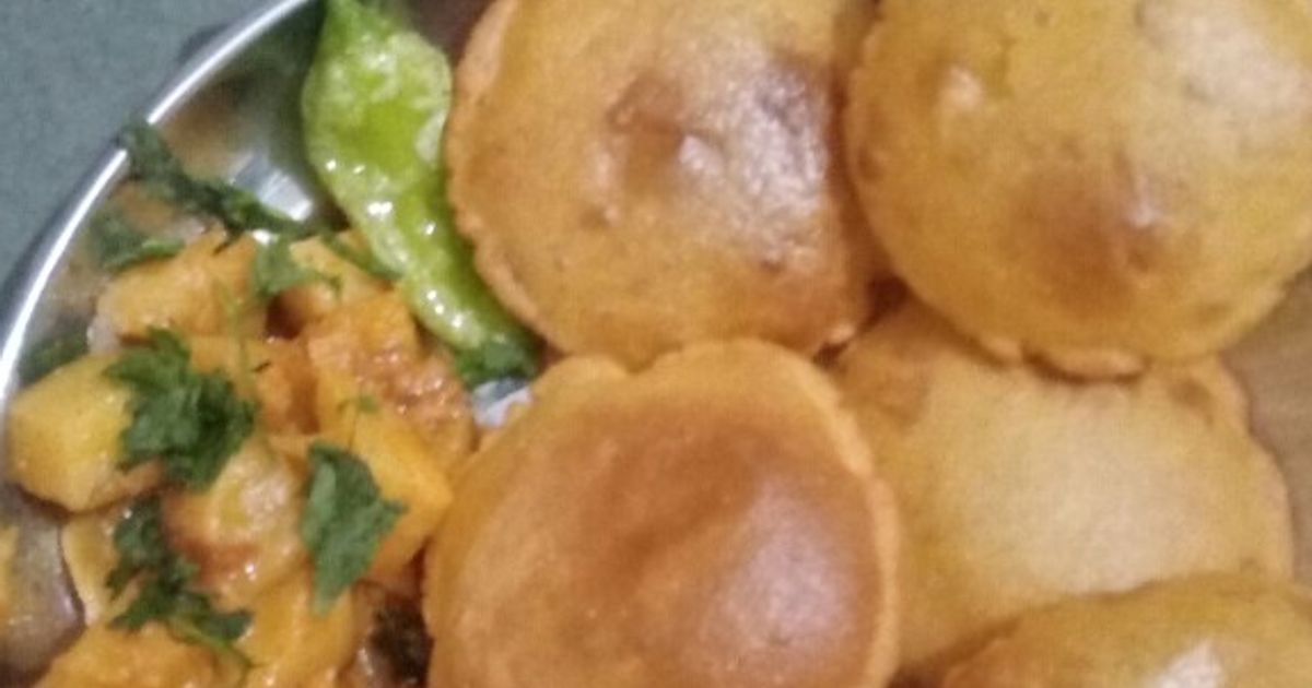 Ridz Tanna દ્વારા રેસીપી આલુ પૂરી(Alupuri Recipe In Gujarati) - કૂકપૅડ