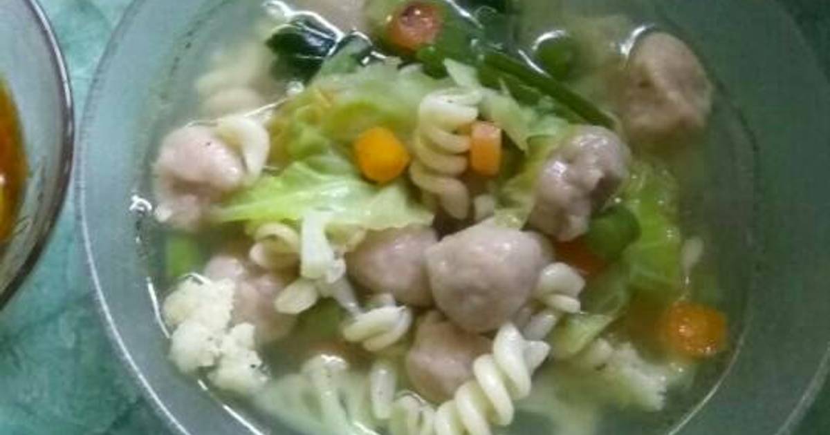Resep Sayur sop pentol bakso oleh Kayonna Diean - Cookpad