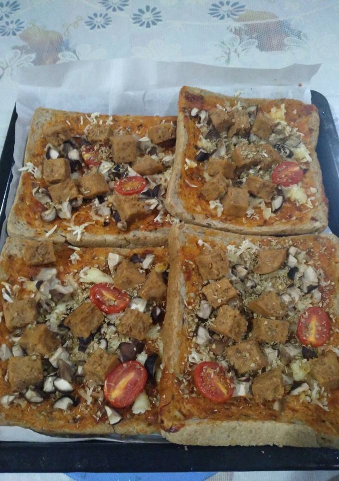 Resep Savory Cheese Pizza Toast (roti tawar panggang gurih) | vegan ...