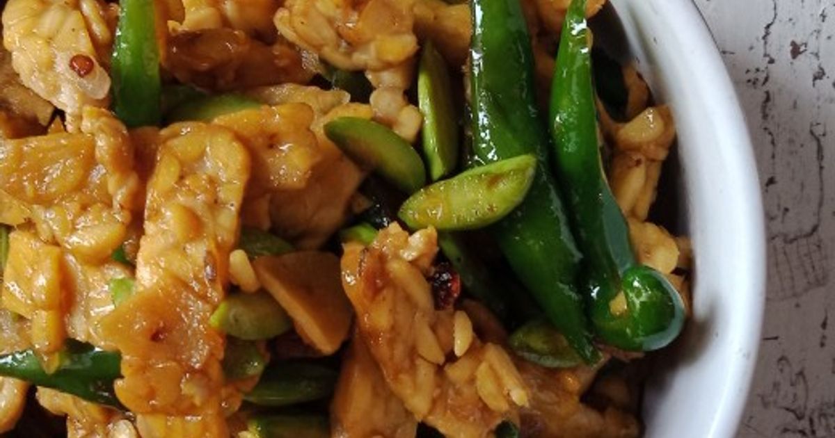 Resep Oseng Tempe Lombok Ijo + Pete oleh Putri etika - Cookpad