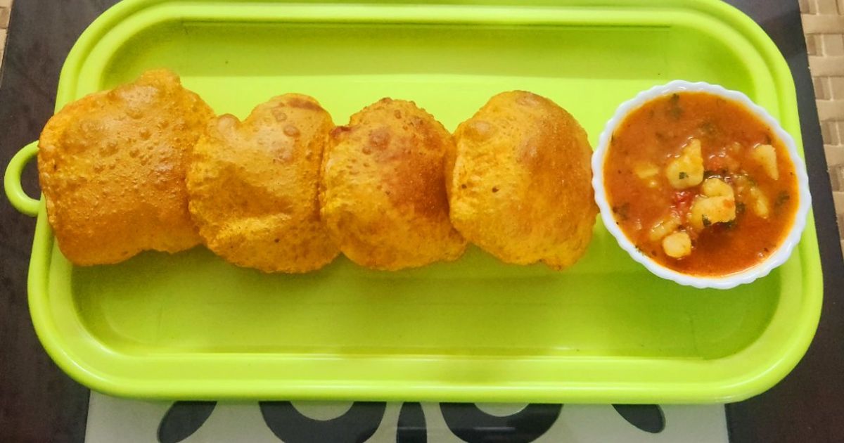 Aloo Rasedar Recipe by Monika Jain - Cookpad