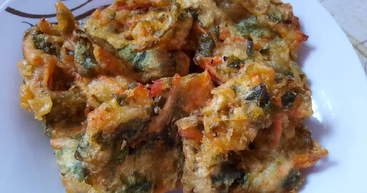 Resep Bakwan bayam udang oleh ria yura - Cookpad